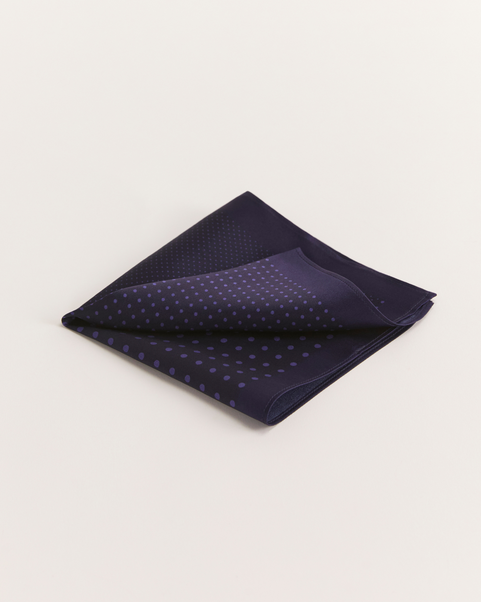 Domino Silk Pocket Square in Navyblue - SABA